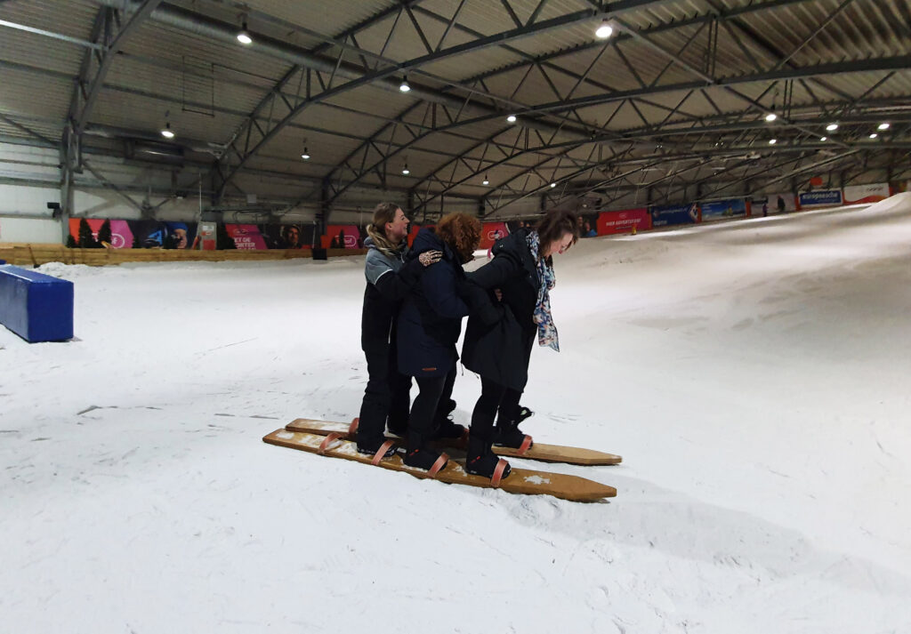 SnowGames | De Uithof - Glijdend De Piste Af!